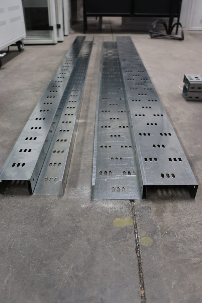 Galvanized/Powder Coated Cable Trunking 200x50mm - Duff Engineering LTD
