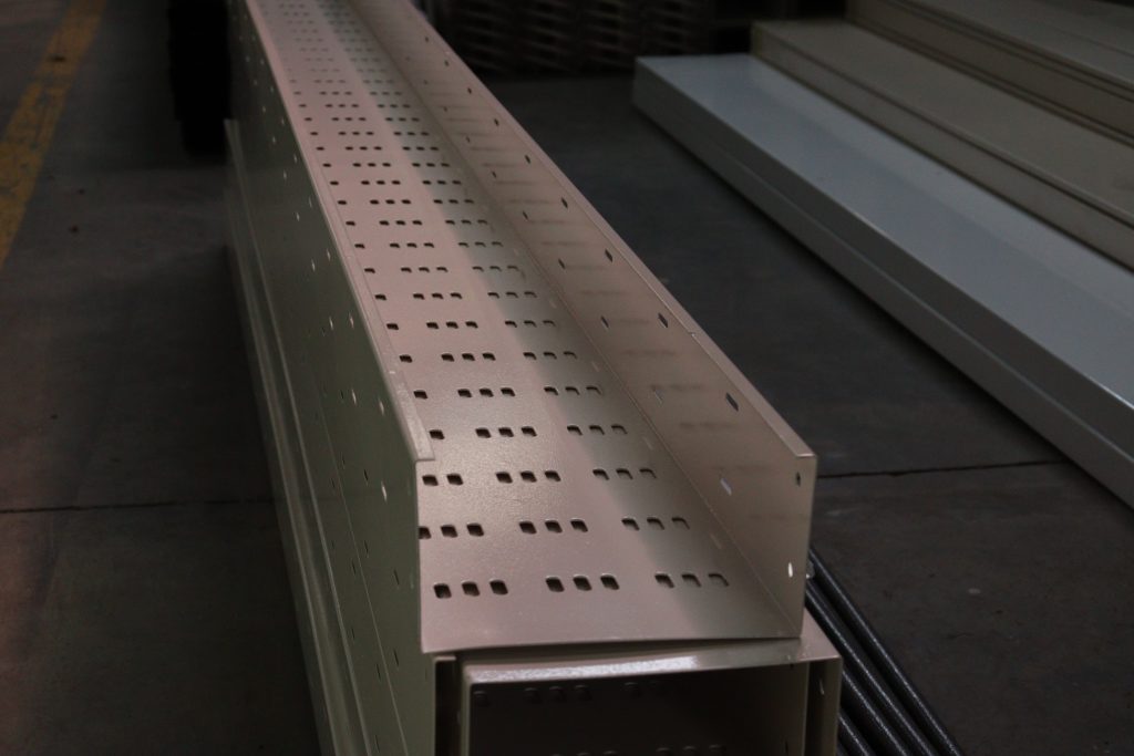 Galvanized/Powder Coated Cable Trays 200x25(mm) - 0.8mm - Duff ...